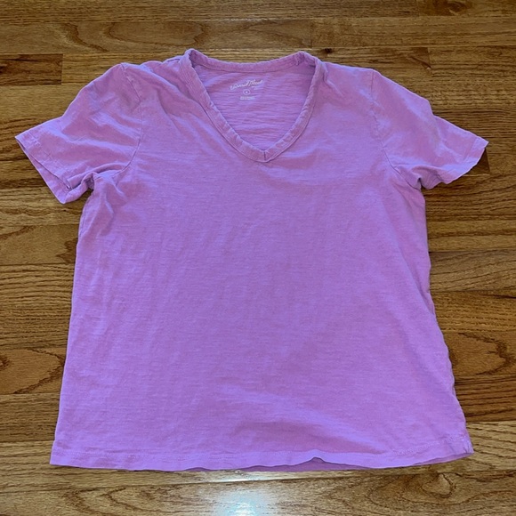 Universal Thread | Tops | Universal Thread Vneck Short Sleeve Shirt ...